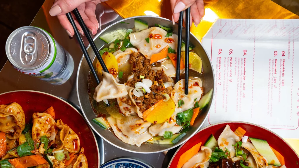 les soupes de raviolis chez Mian Fan Dumpling Factory - Les tables d ...